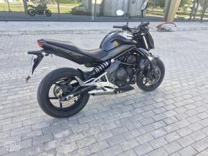 Black Kawasaki ER 2011 in Kaunas, with an engine capacity of 0.65 L and mileage of 46 thousand km for 2700 €, photo 8 on AUTOMOTO.COM.LV