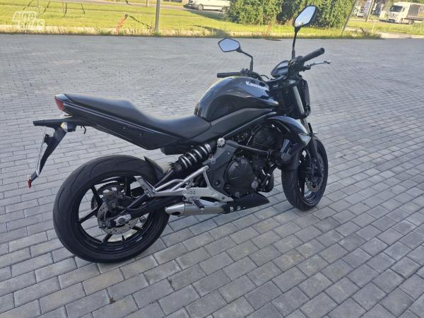 Black Kawasaki ER 2011 in Kaunas, with an engine capacity of 0.65 L and mileage of 46 thousand km for 2700 €, photo 9 on AUTOMOTO.COM.LV