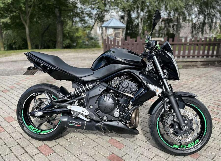 Melns Kawasaki ER 2011 Telšiai, ar dzinēja tilpumu 0.65 L un nobraukumu 42 tūkst. km par 2550 €, foto 3 vietnē AUTOMOTO.COM.LV