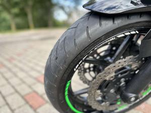 Melns Kawasaki ER 2011 Telšiai, ar dzinēja tilpumu 0.65 L un nobraukumu 42 tūkst. km par 2550 €, foto 8 vietnē AUTOMOTO.COM.LV