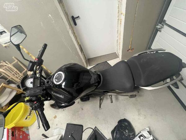 Melns Kawasaki ER 2012 Šauļi, ar dzinēja tilpumu 0.00 L un nobraukumu 33 tūkst. km par 2500 €, foto 2 vietnē AUTOMOTO.COM.LV