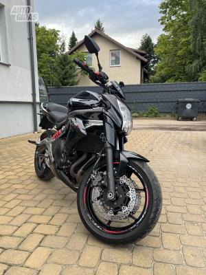 Black Kawasaki ER 2012 in Vilnius, with an engine capacity of 0.65 L and mileage of 61 thousand km for 2700 €, photo 4 on AUTOMOTO.COM.LV