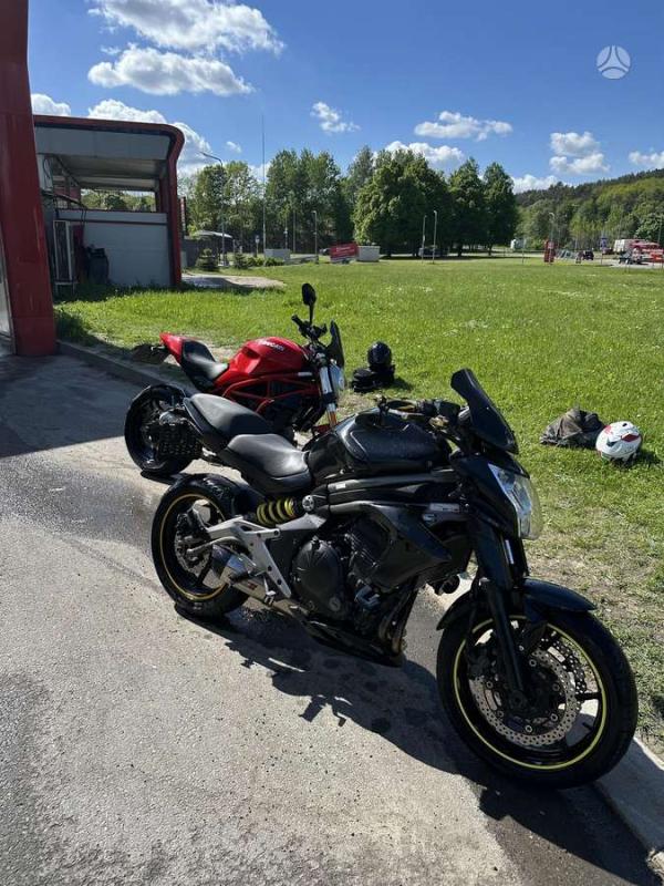 Black Kawasaki ER 2012 in Vilnius, with an engine capacity of 0.65 L and mileage of 35 thousand km for 3400 €, photo 3 on AUTOMOTO.COM.LV