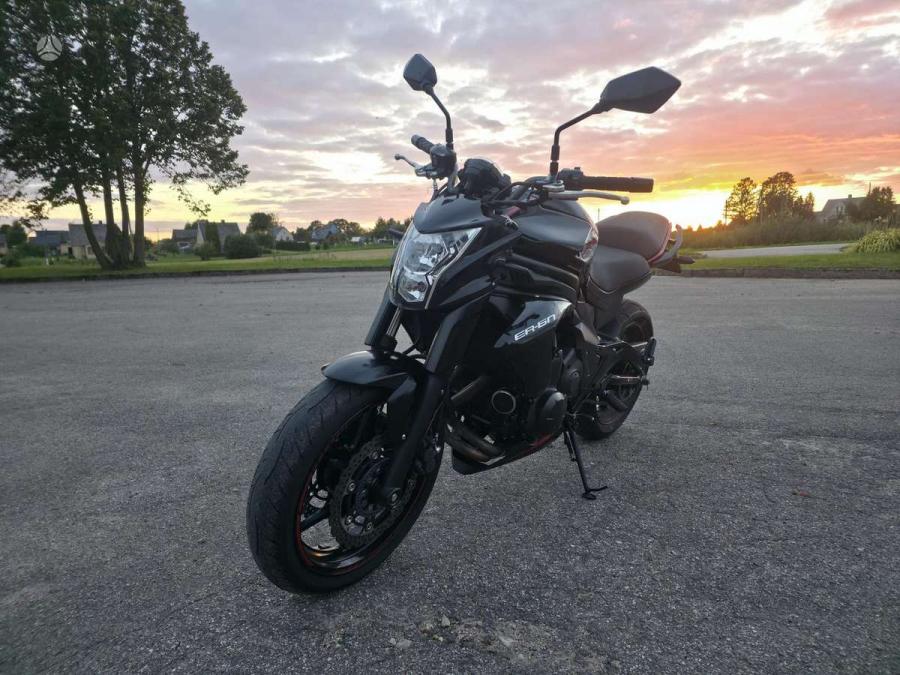 Melns Kawasaki ER 2012 Šauļi, ar dzinēja tilpumu 0.65 L un nobraukumu 19 tūkst. km par 2100 €, foto 3 vietnē AUTOMOTO.COM.LV