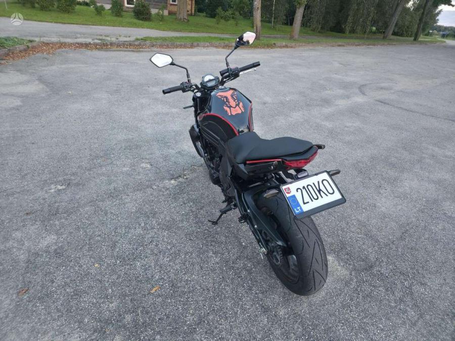 Melns Kawasaki ER 2012 Šauļi, ar dzinēja tilpumu 0.65 L un nobraukumu 19 tūkst. km par 2100 €, foto 5 vietnē AUTOMOTO.COM.LV