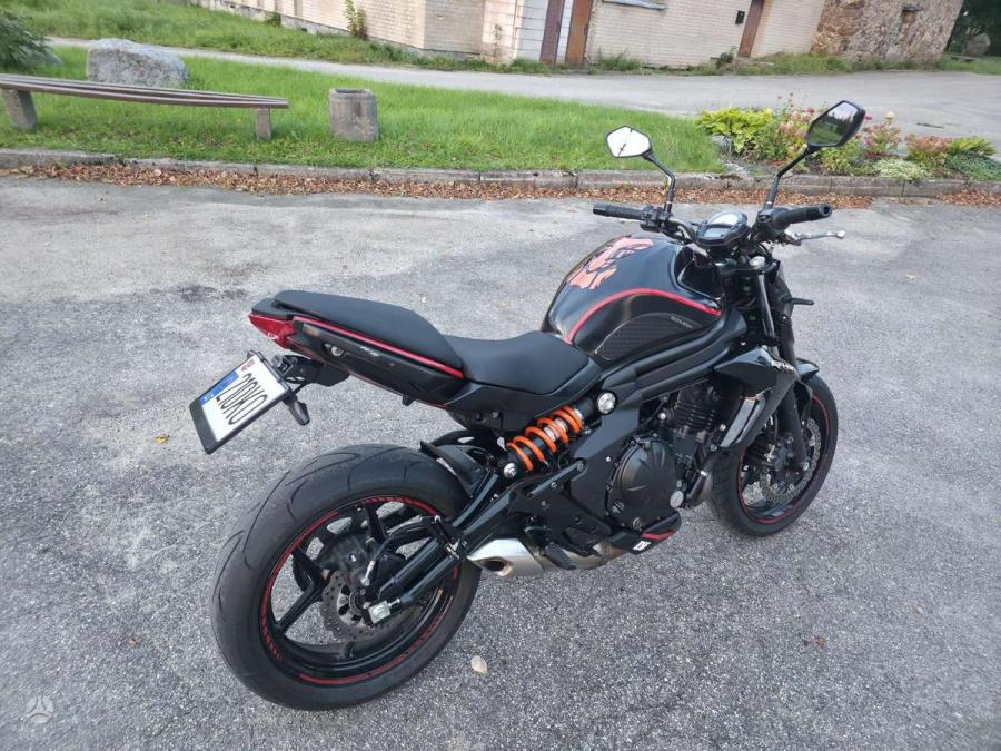 Melns Kawasaki ER 2012 Šauļi, ar dzinēja tilpumu 0.65 L un nobraukumu 19 tūkst. km par 2100 €, foto 7 vietnē AUTOMOTO.COM.LV