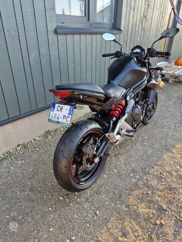 Black Kawasaki ER 2013 in Siauliai, with an engine capacity of 0.65 L and mileage of 34 thousand km for 3150 €, photo 5 on AUTOMOTO.COM.LV