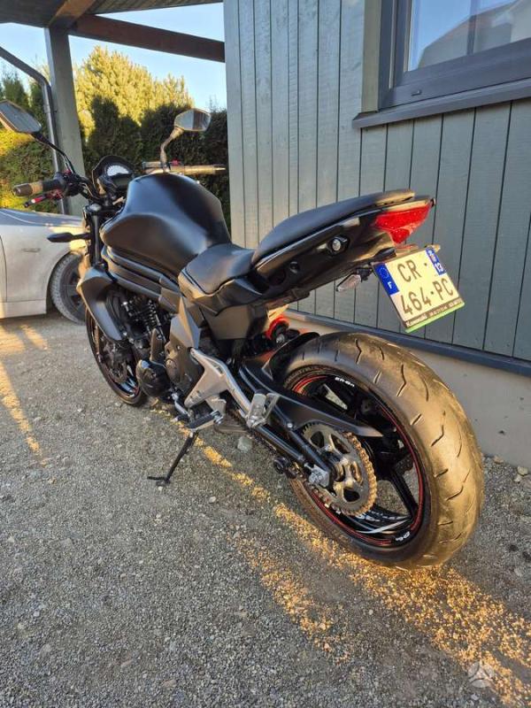 Black Kawasaki ER 2013 in Siauliai, with an engine capacity of 0.65 L and mileage of 34 thousand km for 3150 €, photo 9 on AUTOMOTO.COM.LV