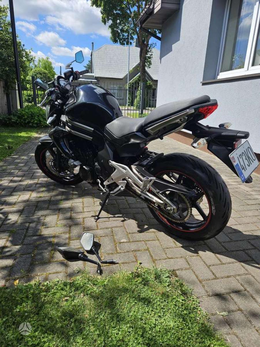 Melns Kawasaki ER 2013 Šauļi, ar dzinēja tilpumu 0.65 L un nobraukumu 37 tūkst. km par 3100 €, foto 5 vietnē AUTOMOTO.COM.LV