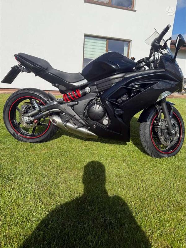 Black Kawasaki ER 2013 in Klaipeda, with an engine capacity of 0.65 L and mileage of 24 thousand km for 3900 €, photo 2 on AUTOMOTO.COM.LV