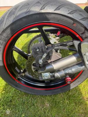 Black Kawasaki ER 2013 in Klaipeda, with an engine capacity of 0.65 L and mileage of 24 thousand km for 3900 €, photo 10 on AUTOMOTO.COM.LV