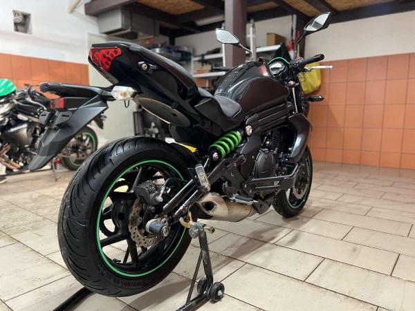 Black Kawasaki ER 2014 in Vilnius, with an engine capacity of 0.65 L and mileage of 42 thousand km for 3400 €, photo 4 on AUTOMOTO.COM.LV