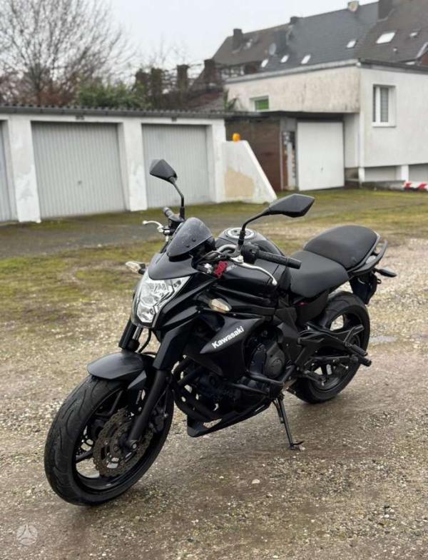 Black Kawasaki ER 2014 in Vilkaviskis, with an engine capacity of 0.65 L and mileage of 23 thousand km for 2800 €, photo 2 on AUTOMOTO.COM.LV