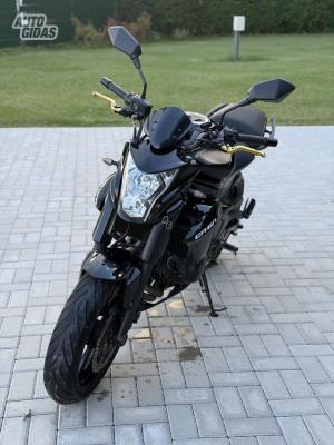 Black Kawasaki ER 2014 in Taurage, with an engine capacity of 0.65 L and mileage of 32 thousand km for 3400 €, photo  on AUTOMOTO.COM.LV
