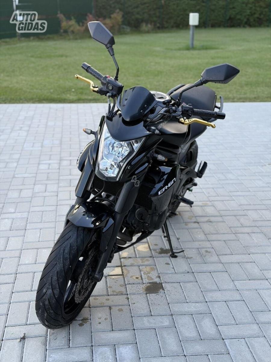 Melns Kawasaki ER 2014 Tauragė, ar dzinēja tilpumu 0.65 L un nobraukumu 32 tūkst. km par 3400 €, foto 1 vietnē AUTOMOTO.COM.LV