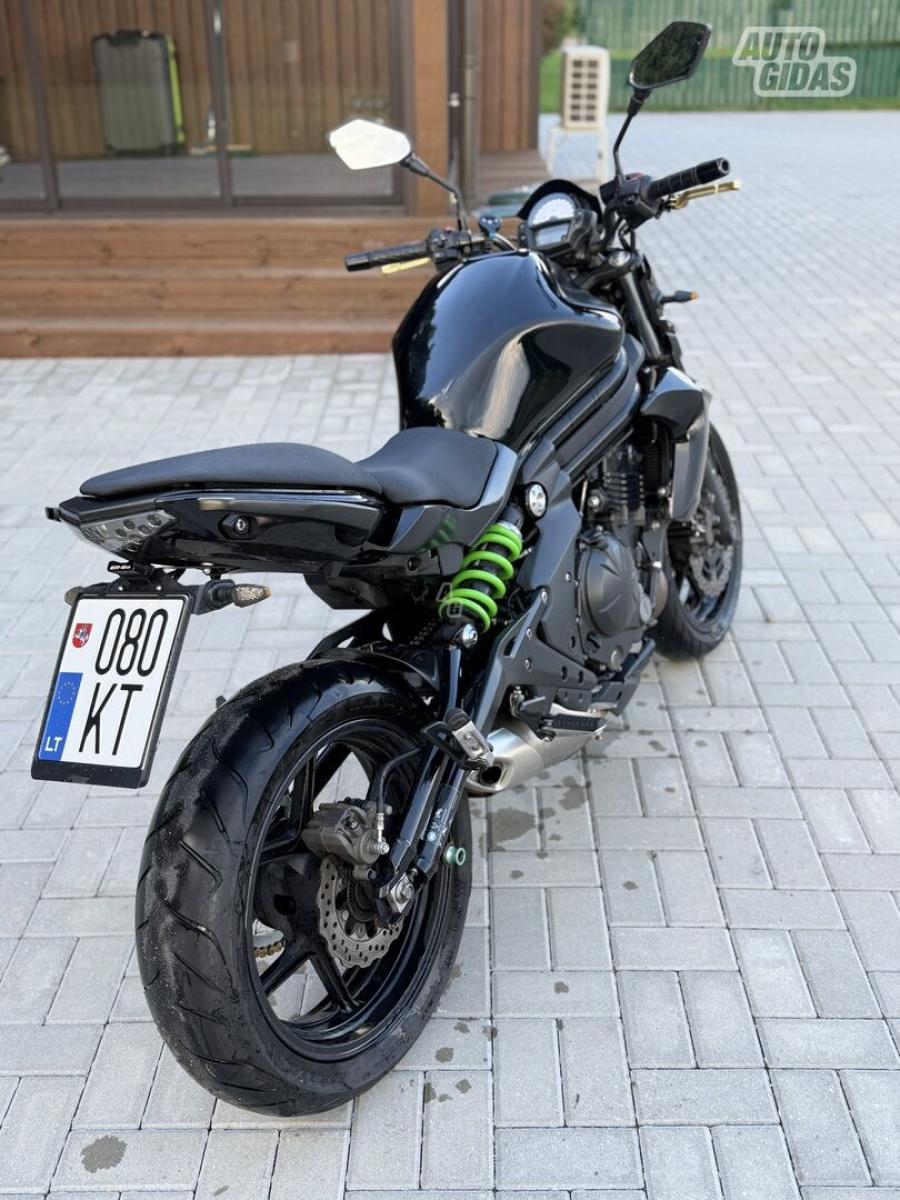 Melns Kawasaki ER 2014 Tauragė, ar dzinēja tilpumu 0.65 L un nobraukumu 32 tūkst. km par 3400 €, foto 5 vietnē AUTOMOTO.COM.LV