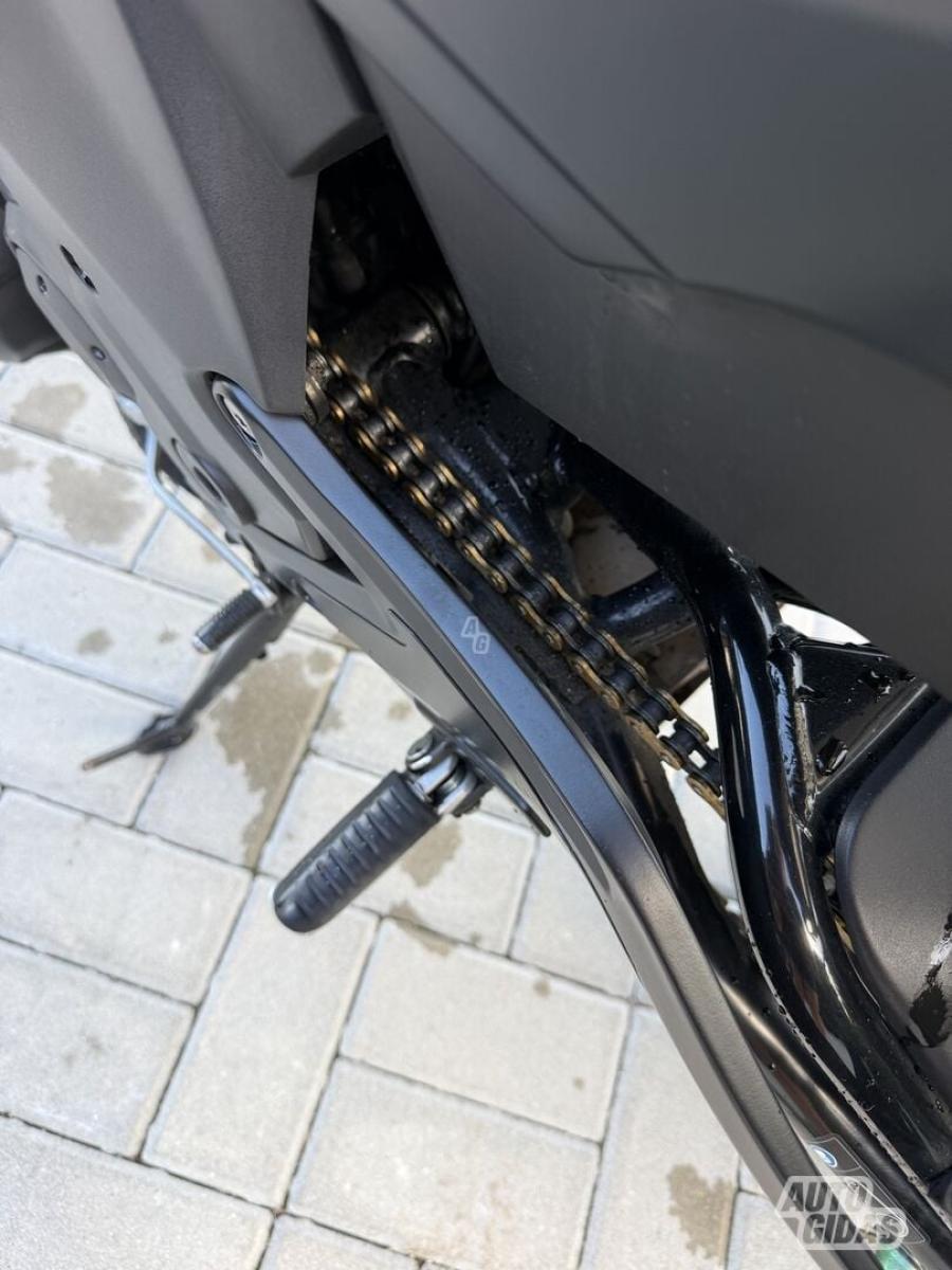 Melns Kawasaki ER 2014 Tauragė, ar dzinēja tilpumu 0.65 L un nobraukumu 32 tūkst. km par 3400 €, foto 11 vietnē AUTOMOTO.COM.LV