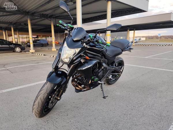 Black Kawasaki ER 2016 in Siauliai, with an engine capacity of 0.65 L and mileage of 32 thousand km for 3200 €, photo 1 on AUTOMOTO.COM.LV