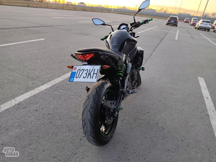 Black Kawasaki ER 2016 in Siauliai, with an engine capacity of 0.65 L and mileage of 32 thousand km for 3200 €, photo 6 on AUTOMOTO.COM.LV