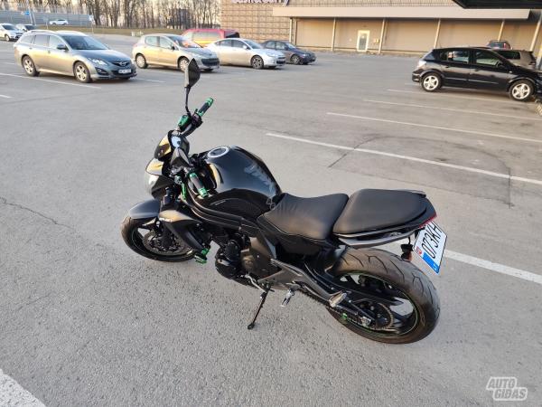 Black Kawasaki ER 2016 in Siauliai, with an engine capacity of 0.65 L and mileage of 32 thousand km for 3200 €, photo 9 on AUTOMOTO.COM.LV