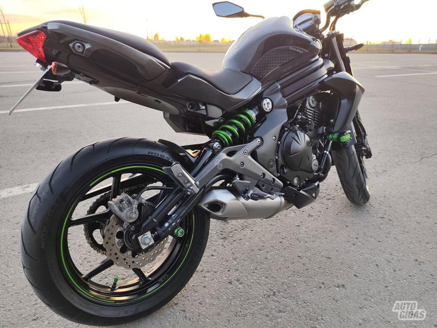 Melns Kawasaki ER 2016 Šauļi, ar dzinēja tilpumu 0.65 L un nobraukumu 32 tūkst. km par 3200 €, foto 5 vietnē AUTOMOTO.COM.LV