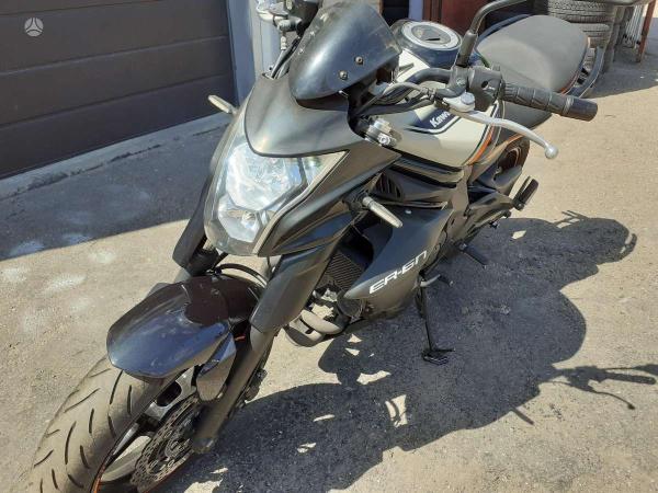 Melns Kawasaki ER 2016 Panevēža, ar dzinēja tilpumu 0.65 L un nobraukumu 45 tūkst. km par 3550 €, foto 3 vietnē AUTOMOTO.COM.LV