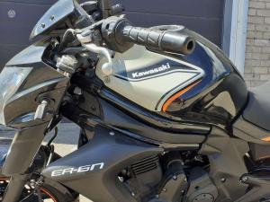Black Kawasaki ER 2016 in Panevezys, with an engine capacity of 0.65 L and mileage of 45 thousand km for 3550 €, photo 13 on AUTOMOTO.COM.LV