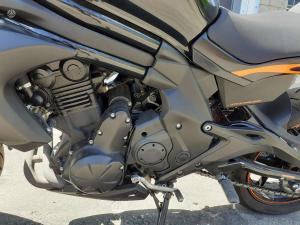 Black Kawasaki ER 2016 in Panevezys, with an engine capacity of 0.65 L and mileage of 45 thousand km for 3550 €, photo 14 on AUTOMOTO.COM.LV