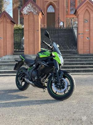 Black Kawasaki ER 2016 in Sirvintos, with an engine capacity of 0.65 L and mileage of 17 thousand km for 3350 €, photo 3 on AUTOMOTO.COM.LV