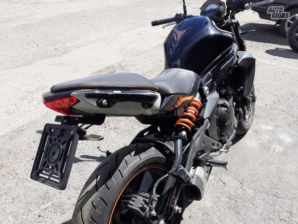 Black Kawasaki ER 2016 in Panevezys, with an engine capacity of 0.65 L and mileage of 45 thousand km for 3450 €, photo 8 on AUTOMOTO.COM.LV