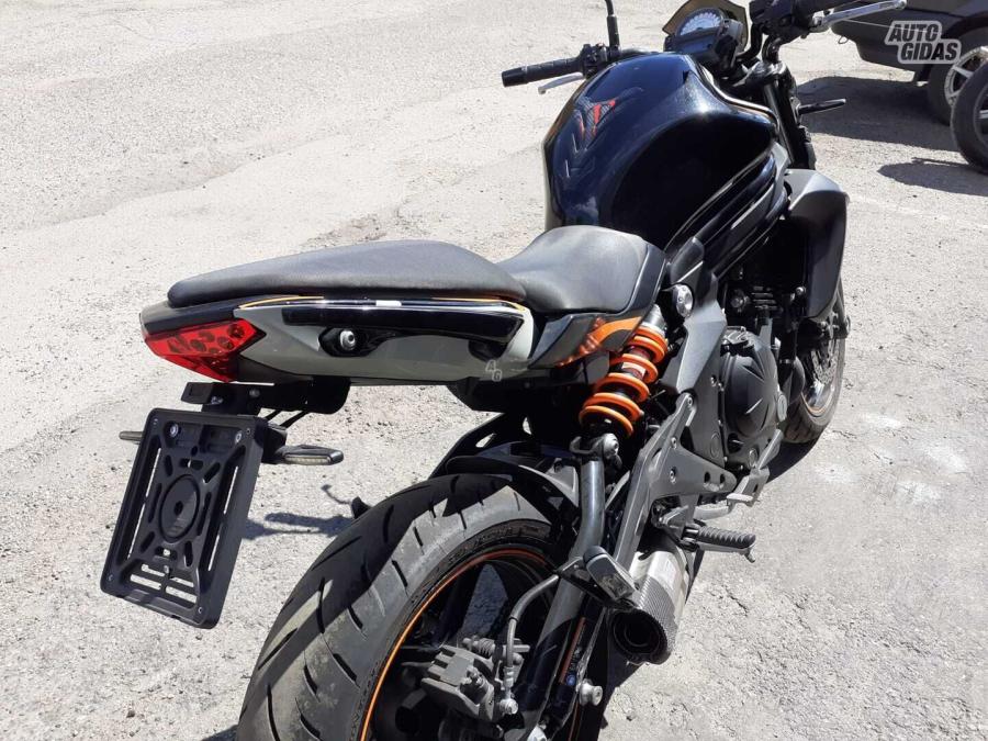 Black Kawasaki ER 2016 in Panevezys, with an engine capacity of 0.65 L and mileage of 45 thousand km for 3450 €, photo 9 on AUTOMOTO.COM.LV