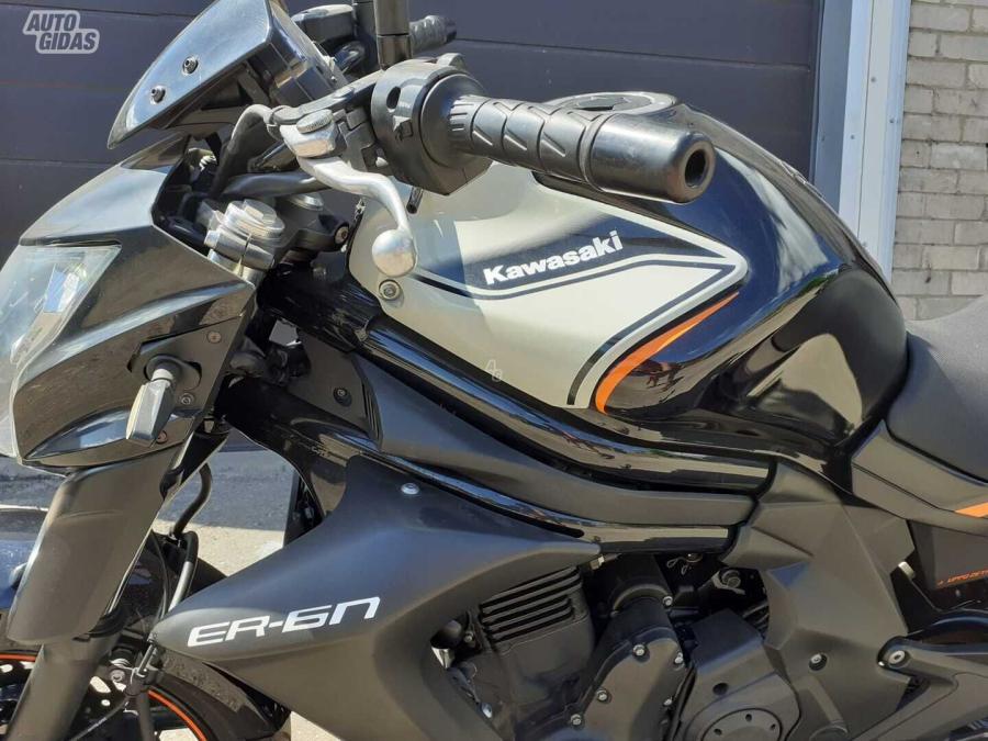 Black Kawasaki ER 2016 in Panevezys, with an engine capacity of 0.65 L and mileage of 45 thousand km for 3450 €, photo 11 on AUTOMOTO.COM.LV