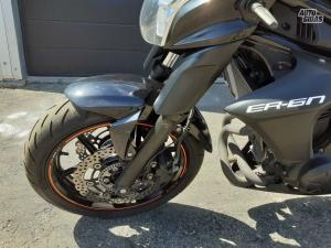 Black Kawasaki ER 2016 in Panevezys, with an engine capacity of 0.65 L and mileage of 45 thousand km for 3450 €, photo 13 on AUTOMOTO.COM.LV