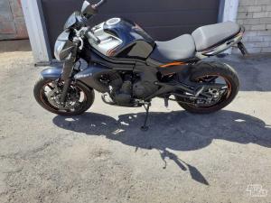 Black Kawasaki ER 2016 in Panevezys, with an engine capacity of 0.65 L and mileage of 45 thousand km for 3400 €, photo 1 on AUTOMOTO.COM.LV