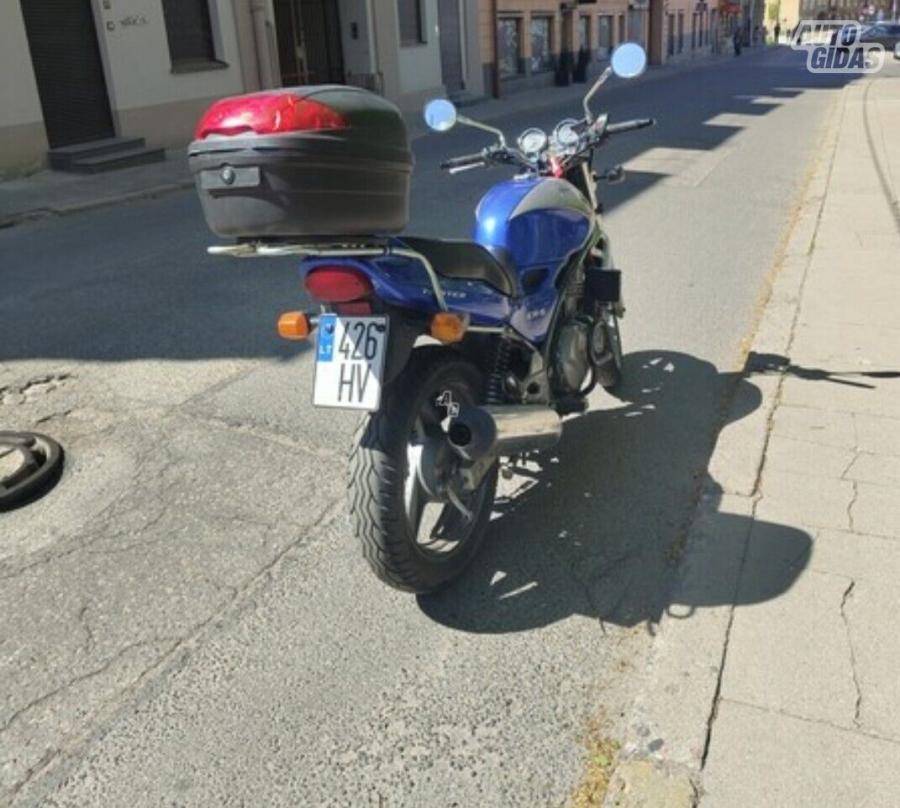 Blue Kawasaki ER 2000 in Vilnius, with an engine capacity of 0.50 L and mileage of 46 thousand km for 1000 €, photo 5 on AUTOMOTO.COM.LV