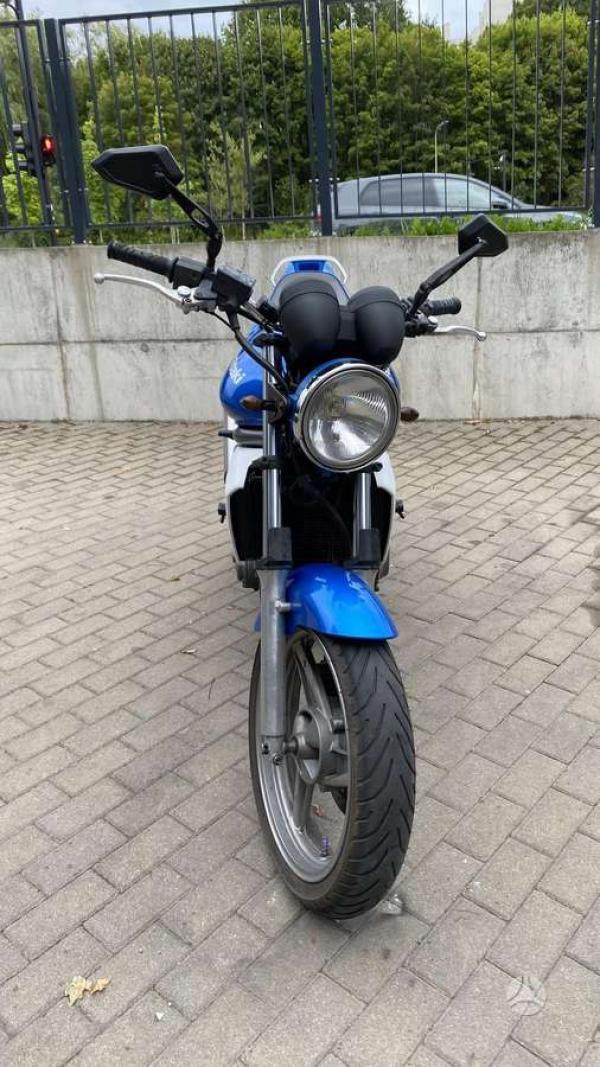 Blue Kawasaki ER 2003 in Vilnius, with an engine capacity of 0.50 L and mileage of 50 thousand km for 1250 €, photo 3 on AUTOMOTO.COM.LV