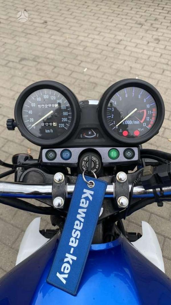 Blue Kawasaki ER 2003 in Vilnius, with an engine capacity of 0.50 L and mileage of 50 thousand km for 1250 €, photo 5 on AUTOMOTO.COM.LV