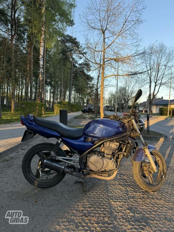 Blue Kawasaki ER 2004 in Mazeikiai, with an engine capacity of 0.50 L and mileage of 57 thousand km for 1300 €, photo 3 on AUTOMOTO.COM.LV