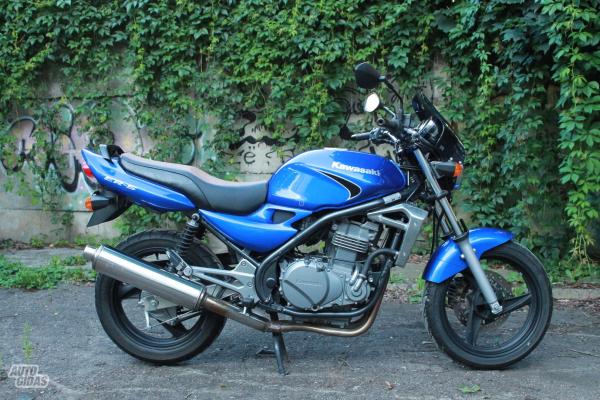 Blue Kawasaki ER 2006 in Vilnius, with an engine capacity of 0.50 L and mileage of 25 thousand km for 1650 €, photo 1 on AUTOMOTO.COM.LV