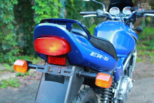 Кавасаки ER 2006 в Вильнюс на AUTOMOTO.COM.LV Синий Кавасаки ER 2006 в Вильнюс, объемом двигателя 0.50 л и пробегом 25 тыс. км за 1600 €, фото 11 на AUTOMOTO.COM.LV