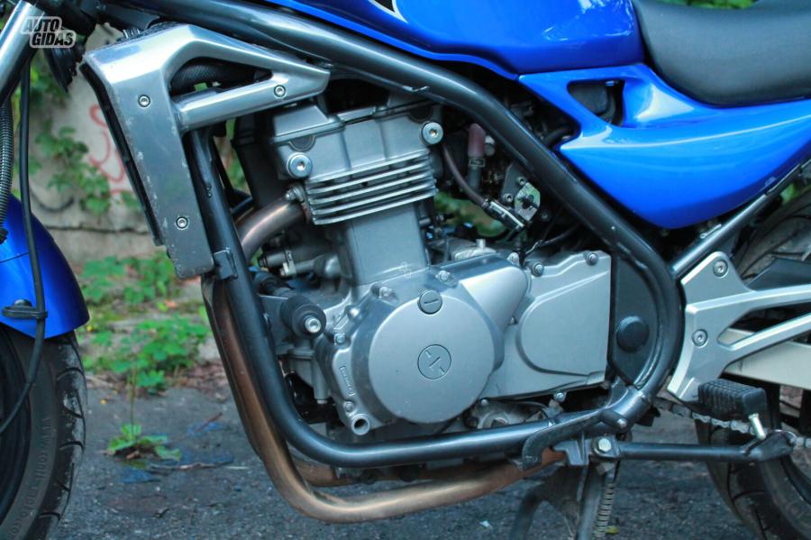 Zils Kawasaki ER 2006 Viļņa, ar dzinēja tilpumu 0.50 L un nobraukumu 25 tūkst. km par 1600 €, foto 19 vietnē AUTOMOTO.COM.LV