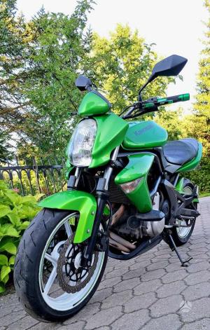 Green Kawasaki ER 2008 in Pasvalys, with an engine capacity of 0.65 L and mileage of 65 thousand km for 2050 €, photo 6 on AUTOMOTO.COM.LV
