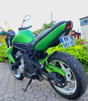 Green Kawasaki ER 2008 in Pasvalys, with an engine capacity of 0.65 L and mileage of 65 thousand km for 2050 €, photo 9 on AUTOMOTO.COM.LV