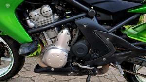 Green Kawasaki ER 2008 in Pasvalys, with an engine capacity of 0.65 L and mileage of 65 thousand km for 2050 €, photo 11 on AUTOMOTO.COM.LV