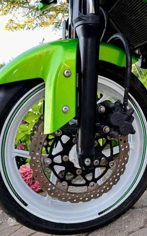Green Kawasaki ER 2008 in Pasvalys, with an engine capacity of 0.65 L and mileage of 65 thousand km for 2050 €, photo 15 on AUTOMOTO.COM.LV