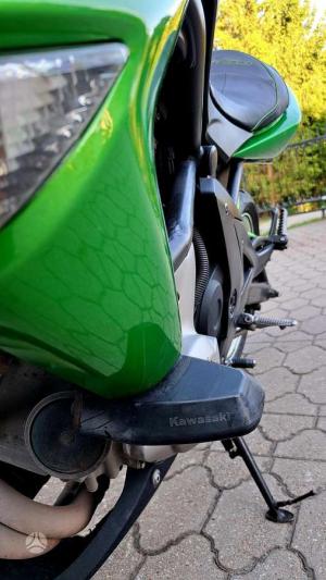 Green Kawasaki ER 2008 in Pasvalys, with an engine capacity of 0.65 L and mileage of 65 thousand km for 2050 €, photo 16 on AUTOMOTO.COM.LV