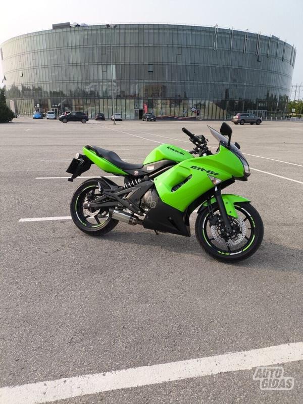 Zaļš Kawasaki ER 2009 Šauļi, ar dzinēja tilpumu 0.65 L un nobraukumu 33 tūkst. km par 2400 €, foto 1 vietnē AUTOMOTO.COM.LV