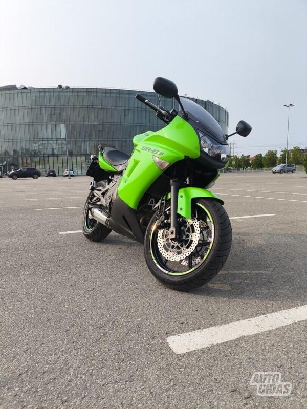 Zaļš Kawasaki ER 2009 Šauļi, ar dzinēja tilpumu 0.65 L un nobraukumu 33 tūkst. km par 2400 €, foto 5 vietnē AUTOMOTO.COM.LV