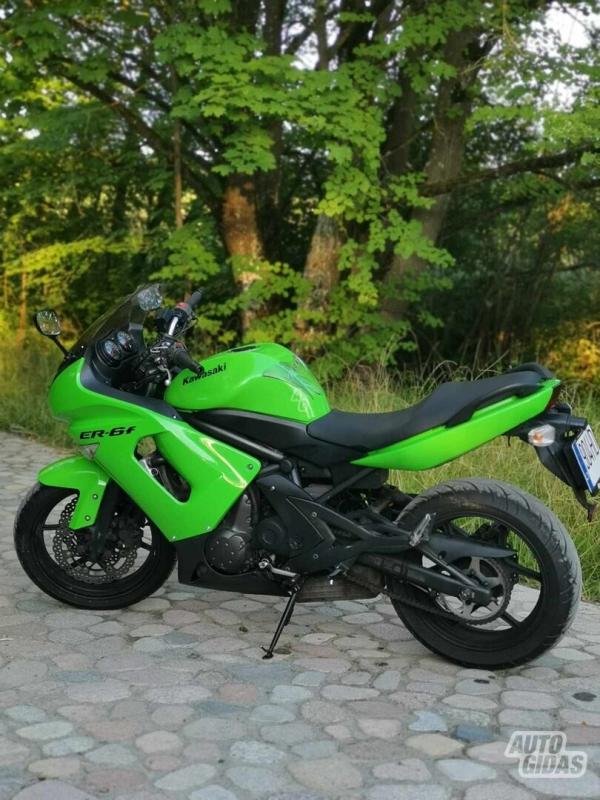 Zaļš Kawasaki ER 2009 Viļņa, ar dzinēja tilpumu 0.65 L un nobraukumu 68 tūkst. km par 2700 €, foto 3 vietnē AUTOMOTO.COM.LV