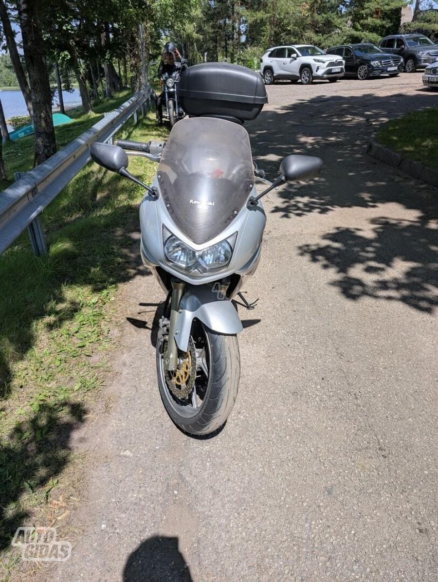 Grey Kawasaki ER 2006 in Vilnius, with an engine capacity of 0.65 L and mileage of 39 thousand km for 2400 €, photo 6 on AUTOMOTO.COM.LV
